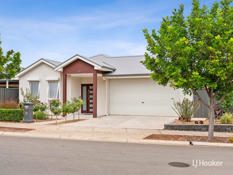 17 Broadwater Place, Blakeview, SA 5114 - Property Details