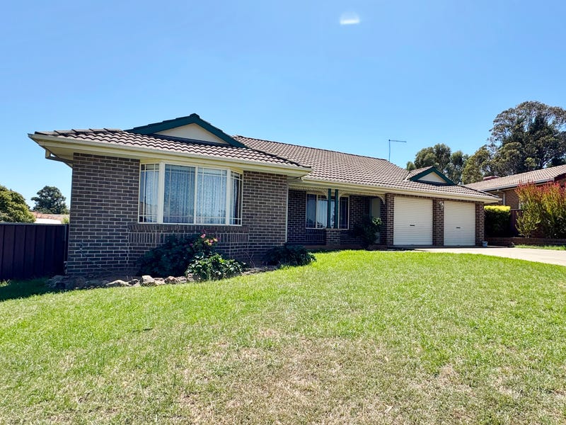 4 Martin Court, Young, NSW 2594 - realestate.com.au