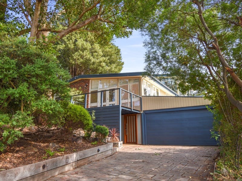 10 Holyrood Drive, Vermont, VIC 3133 - realestate.com.au