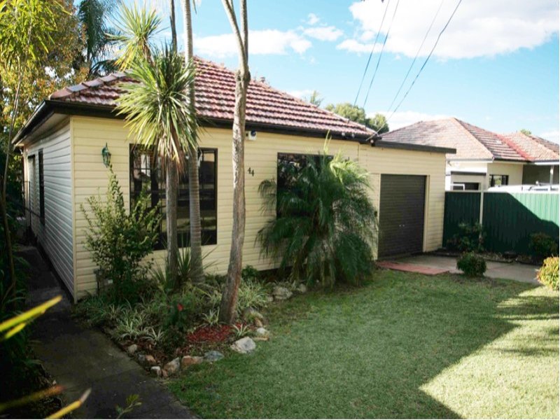 44 Tompson Road, Revesby, NSW 2212 - realestate.com.au