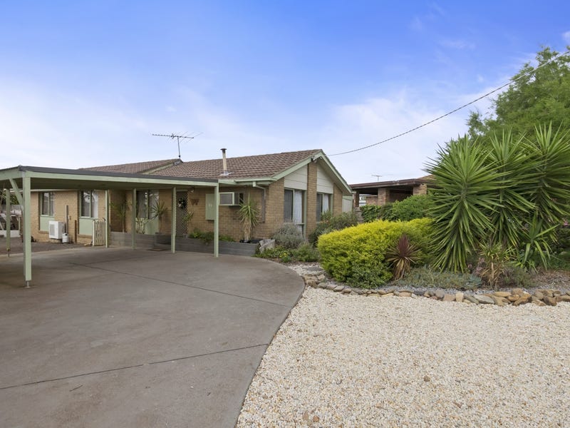 2 David Court, Darley, Vic 3340 - Property Details