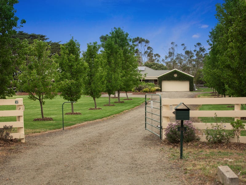 32 Billabong Drive, Monegeetta, Vic 3433 - Property Details