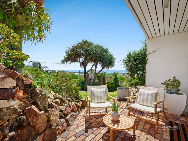 Real Estate & Property for Sale in Noosa Heads, QLD 4567 (+1 location ...