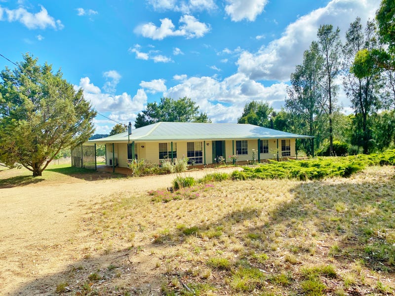 25 Pitstone Road, Young, NSW 2594 - Property Details