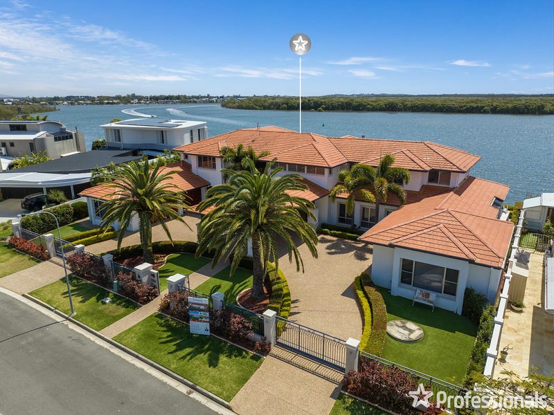 19 Hume Parade, Paradise Point, QLD 4216 - realestate.com.au