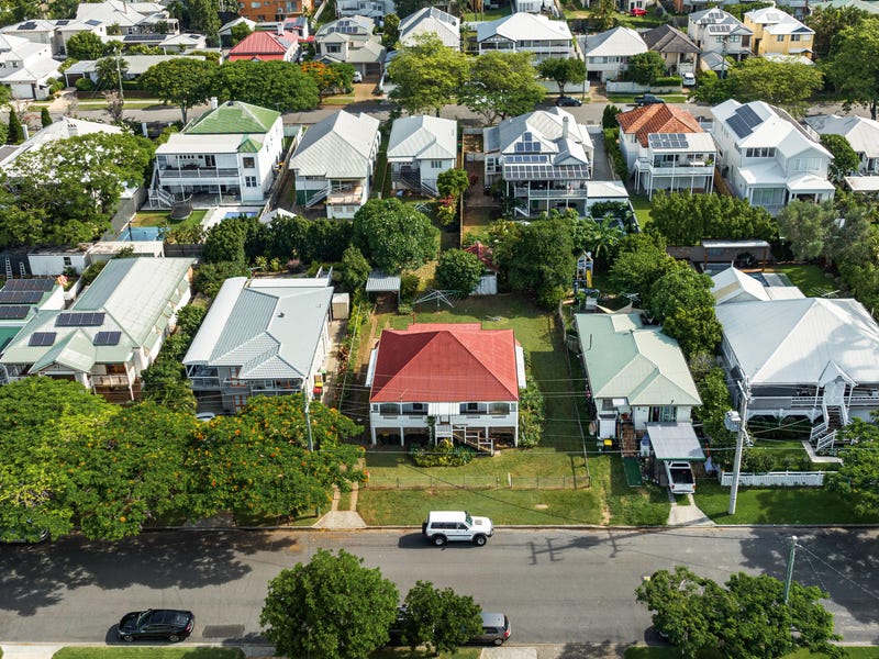 26 Howie Street, Clayfield, Qld 4011 - Property Details