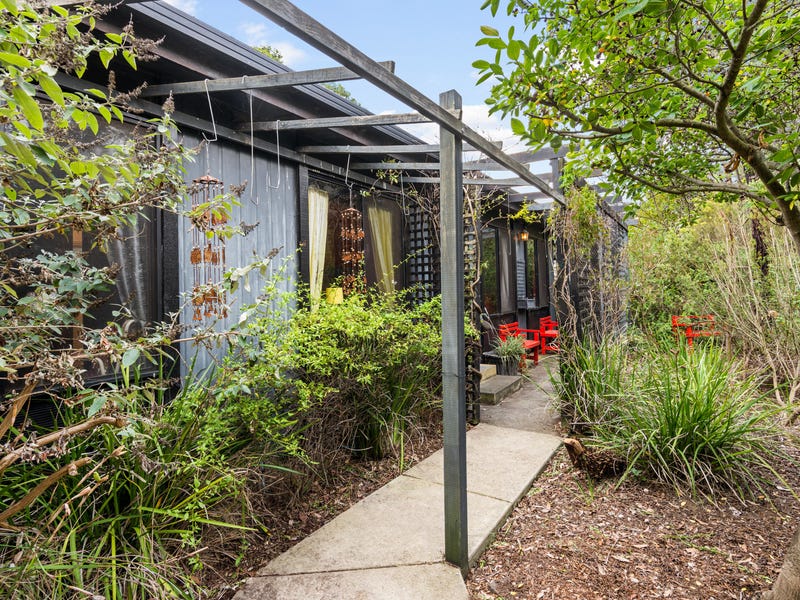 420 Ibbotson Street, St Leonards, VIC 3223 - realestate.com.au