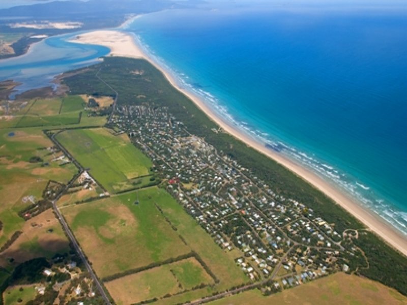 104 Beach Parade, Sandy Point, VIC 3959 - realestate.com.au