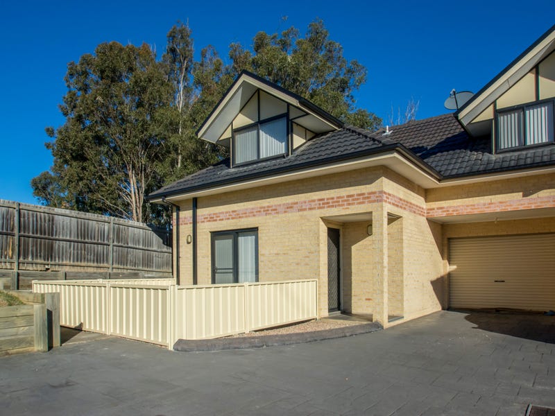 8/27 Barlow Street, Cambridge Park, NSW 2747