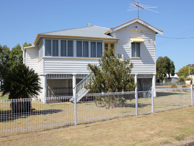 8 Albert Street, Millmerran, QLD 4357 - realestate.com.au