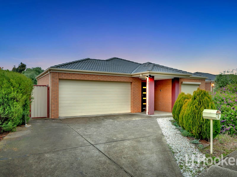 3 Robyn Street, Brookfield, VIC 3338 - realestate.com.au