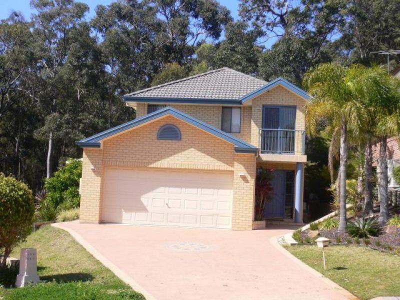 8 Halberd Close, Valentine, NSW 2280 - realestate.com.au