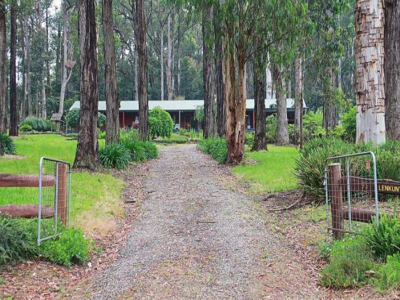 9a Doonaha Road, Cockatoo, Vic 3781 - Property Details