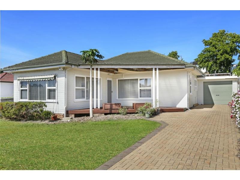 16 Karbo Street, Figtree, NSW 2525 - Property Details