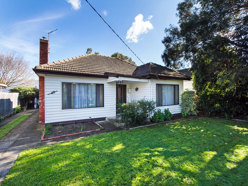 49 Fletcher St, Moorabbin, Vic 3189 - Property Details