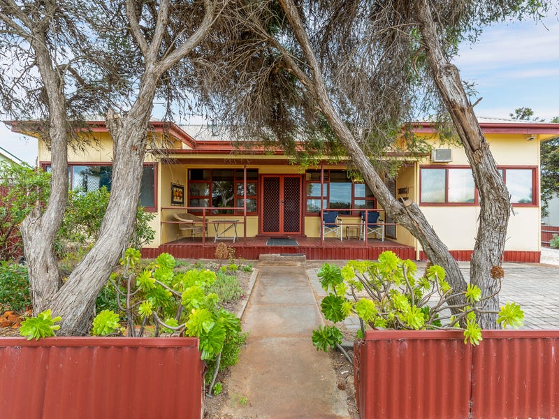 746 The Esplanade, Middle Beach, SA 5501 - realestate.com.au