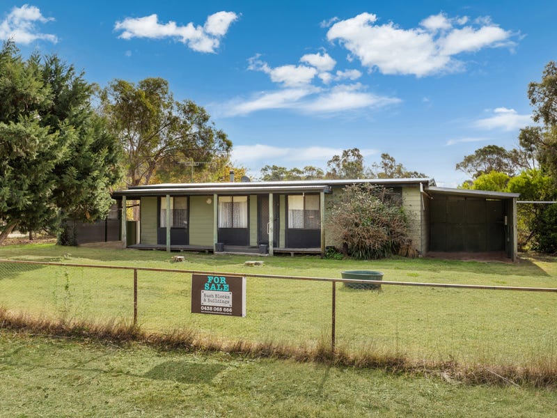 40 Perry Road, Redbank, Vic 3477 - Property Details