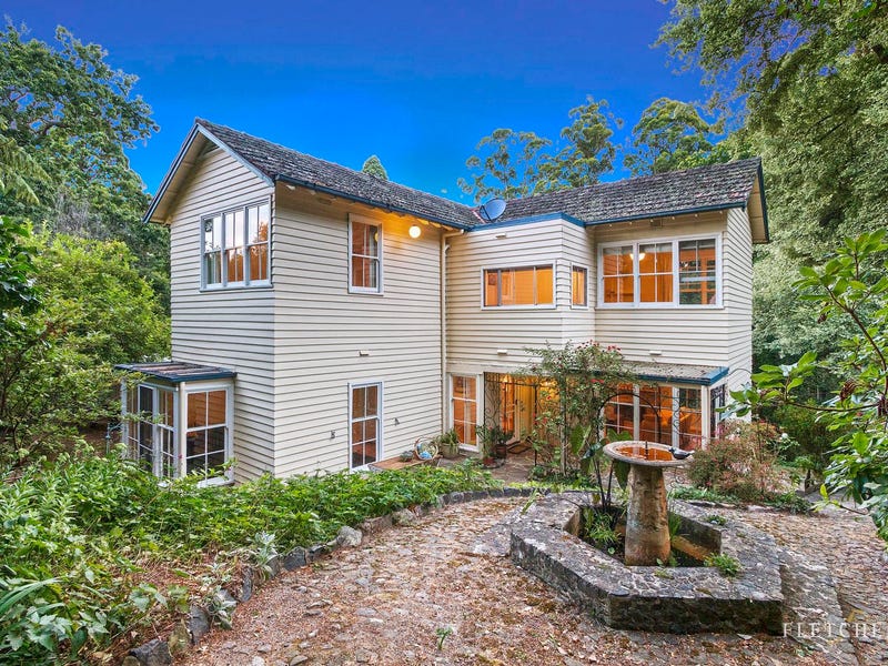 18 The Crescent, Sassafras, VIC 3787 - realestate.com.au