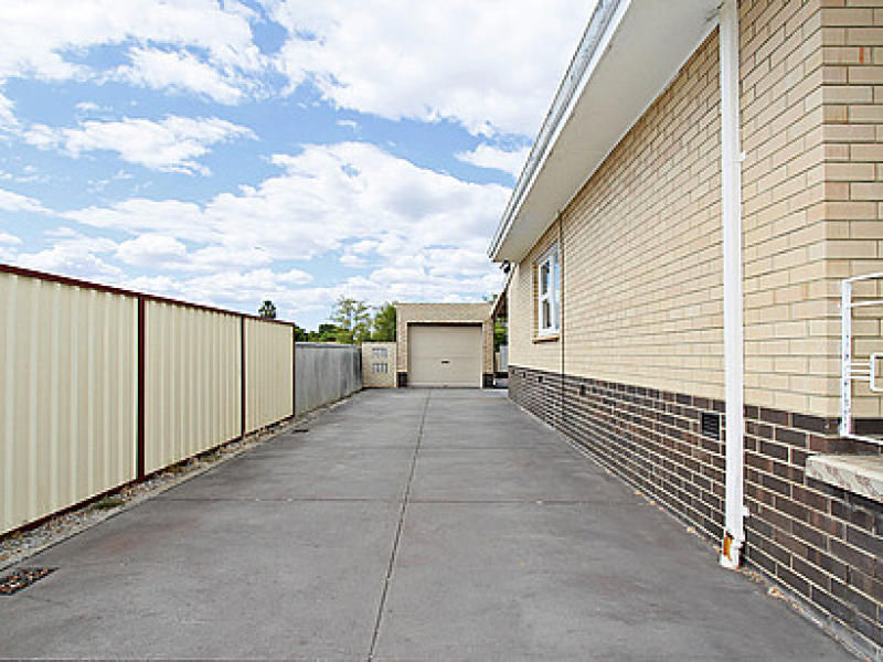 2A Wroxton Street, Midland, WA 6056 - Property Details 2A Wroxton Street, Midland, WA 6056 - Property Details