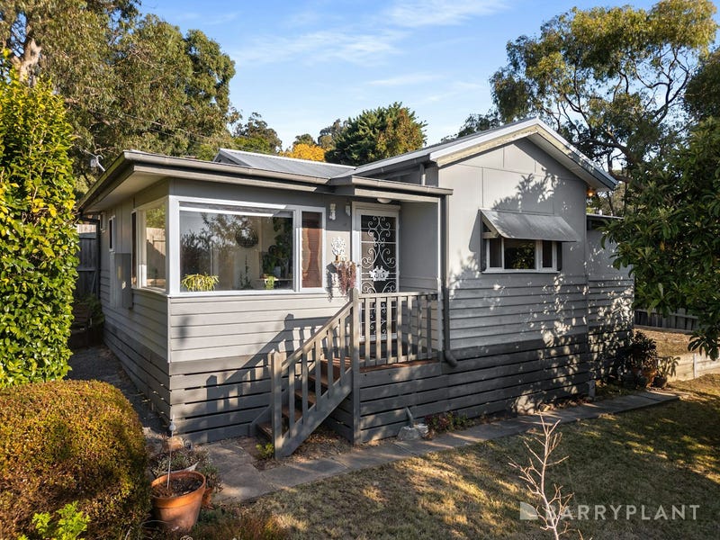 1 Walker Street, Healesville, Vic 3777 - Property Details