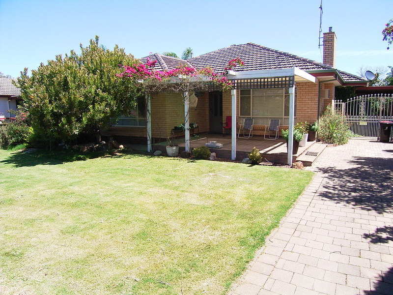 6 Bennett Street, Shepparton, VIC 3630 - realestate.com.au