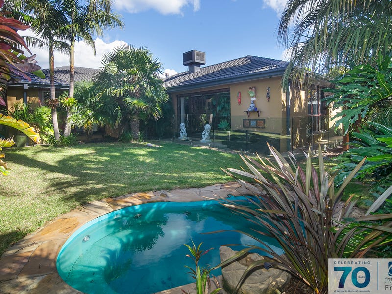 19 Baystone Drive, Cranbourne, Vic 3977 - Property Details