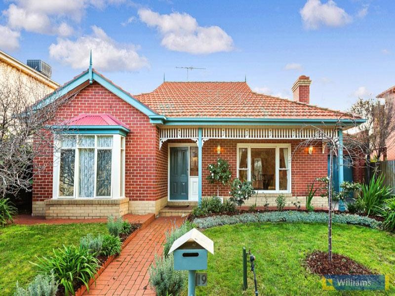 19 Dickson Court, Williamstown, Vic 3016 - Property Details