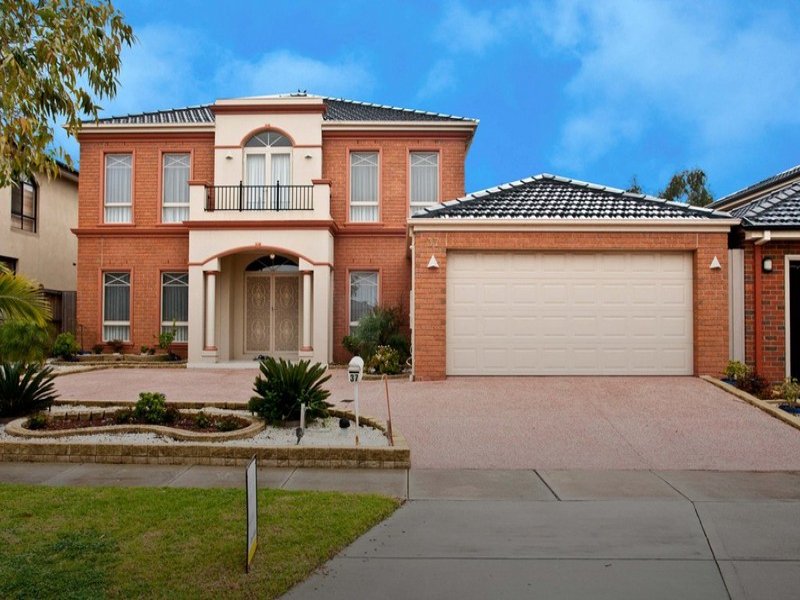 37 The Water Course, Keysborough, VIC 3173 - realestate.com.au