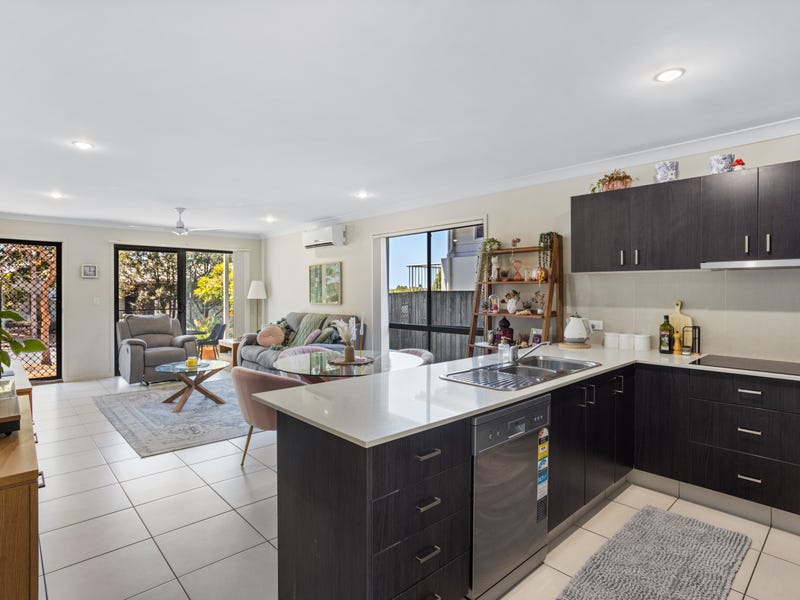 4/24 Bidmead Circuit, Pimpama, Qld 4209 - Property Details