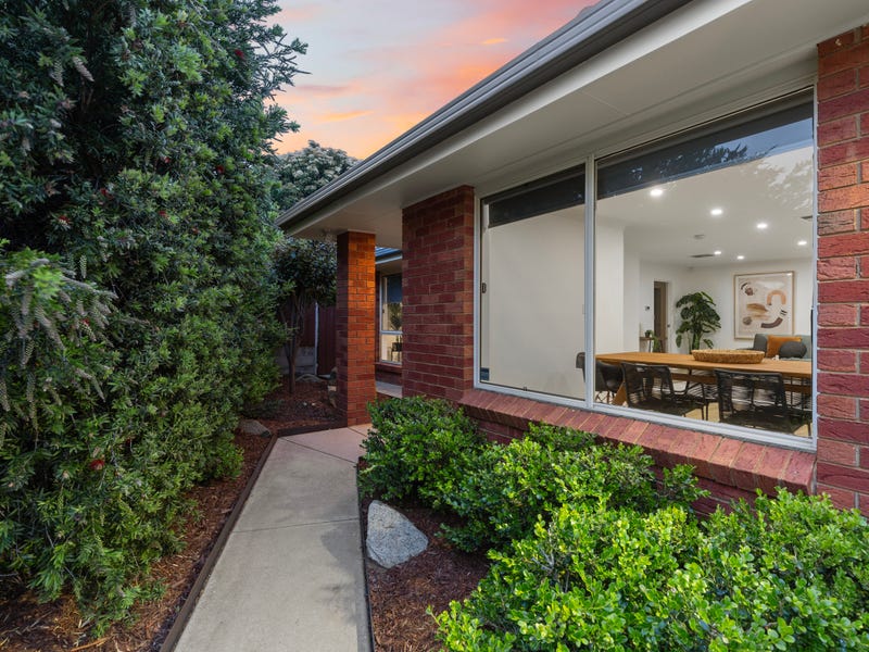 6 Chisholm Place, Lloyd, NSW 2650 - Property Details