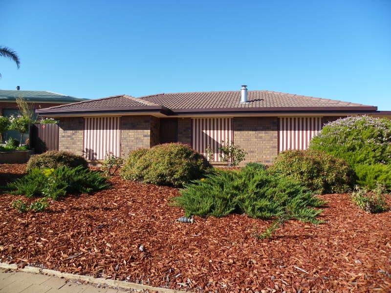 6 Middleton Ave, Paringa, SA 5340 - Property Details