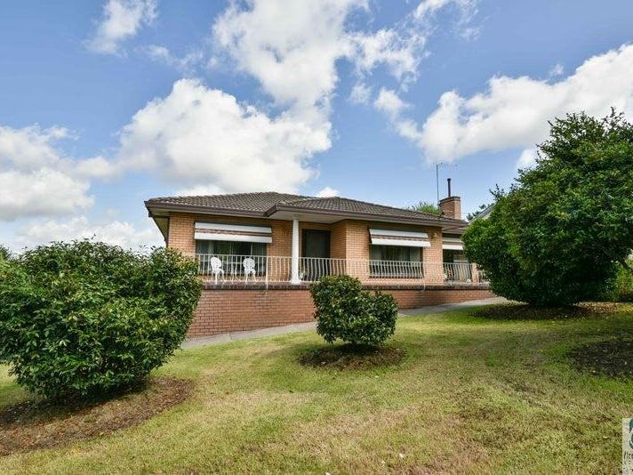 11 Buckland Road, Beechworth, Vic 3747 - Property Details