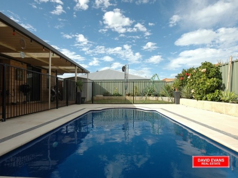 1 Adelong Circuit, Merriwa, WA 6030 - realestate.com.au