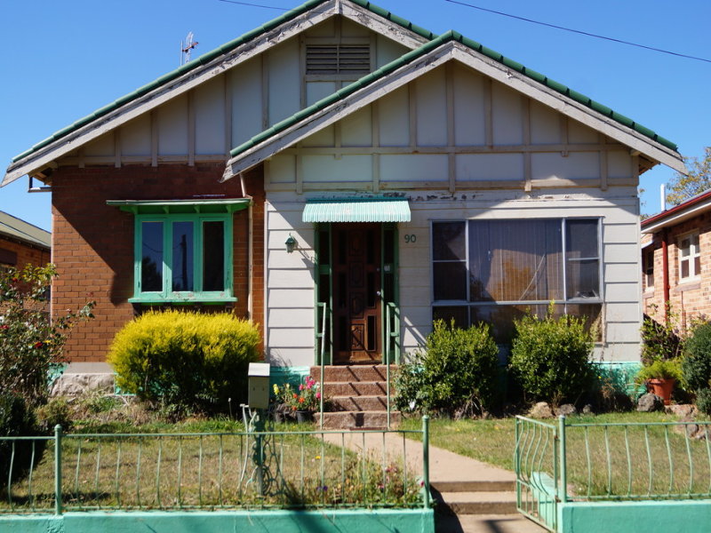90 Clinton Street, Orange, NSW 2800 - Property Details
