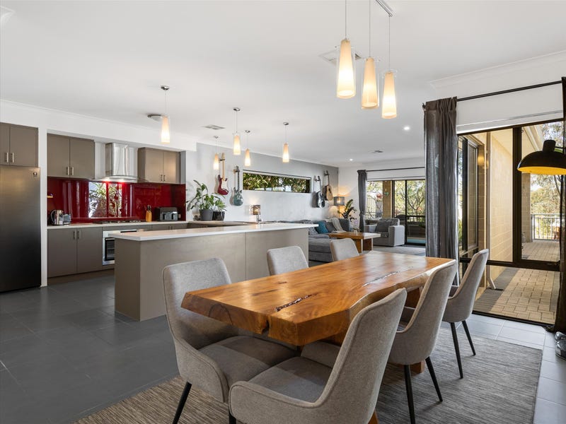 142A Rockingham Road, Hamilton Hill, WA 6163 - realestate.com.au