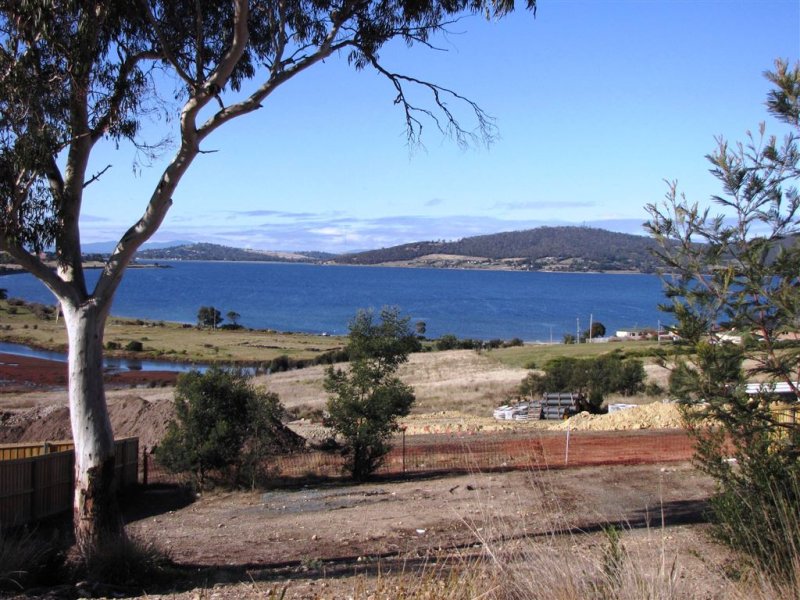 215 Tollard Drive, Rokeby, TAS 7019 - realestate.com.au