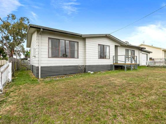 37 East Street, Uralla, NSW 2358 - Property Details