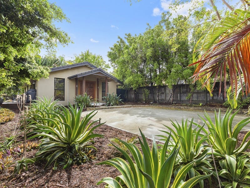 217 Cotlew Street, Ashmore, Qld 4214 - Property Details