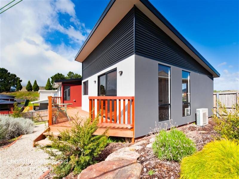 3 Walter Place, Howrah, Tas 7018 - Property Details