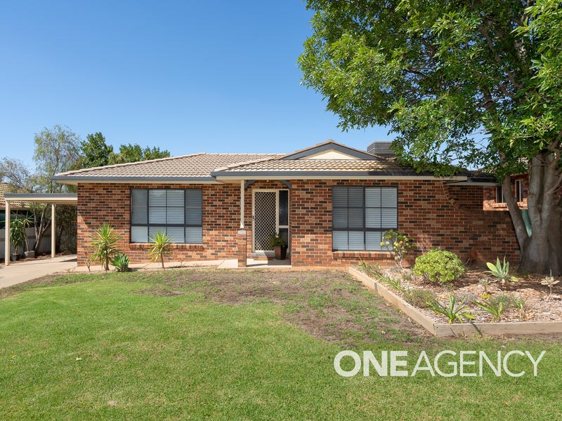 17 AVOCET DRIVE, Estella, NSW 2650 - Property Details