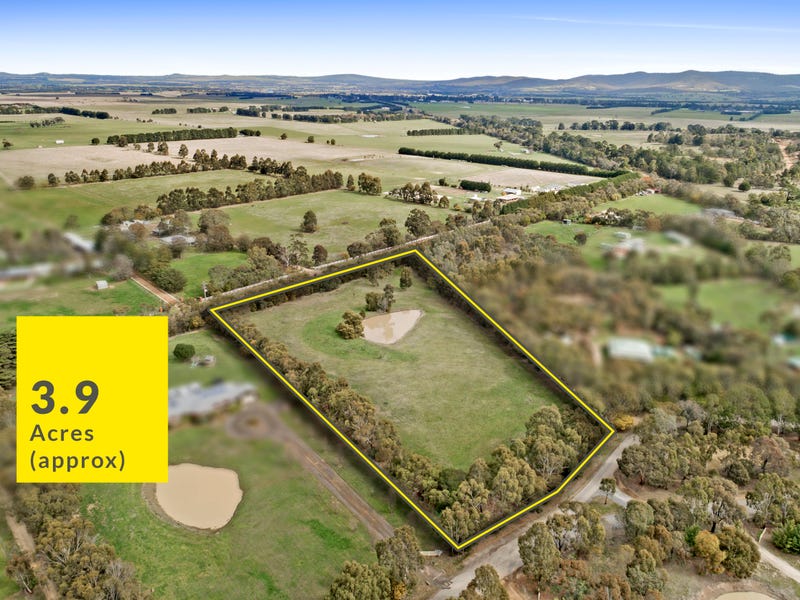 26 Billabong Drive, Monegeetta, VIC 3433 - realestate.com.au