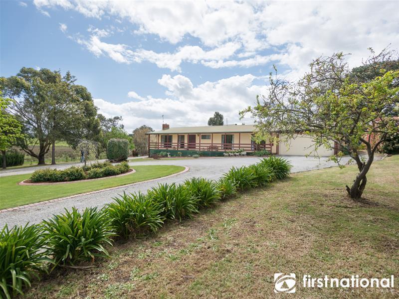 5 Greenhill Court, Bunyip, Vic 3815 - Property Details