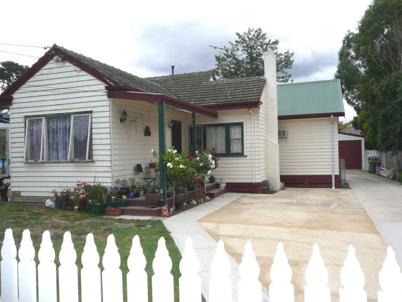 13 Parry Street, Croydon, VIC 3136 - realestate.com.au