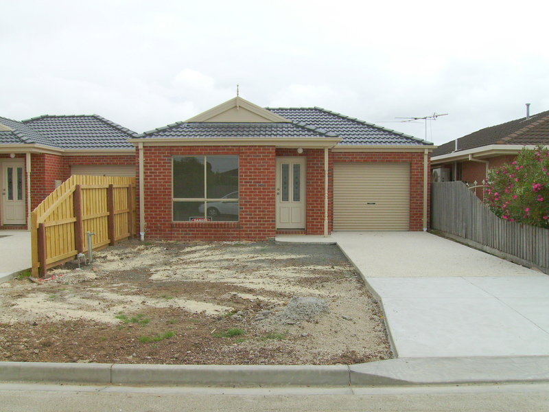 1 & 2,12 Patrick Street, Whittington, Vic 3219 - Property Details
