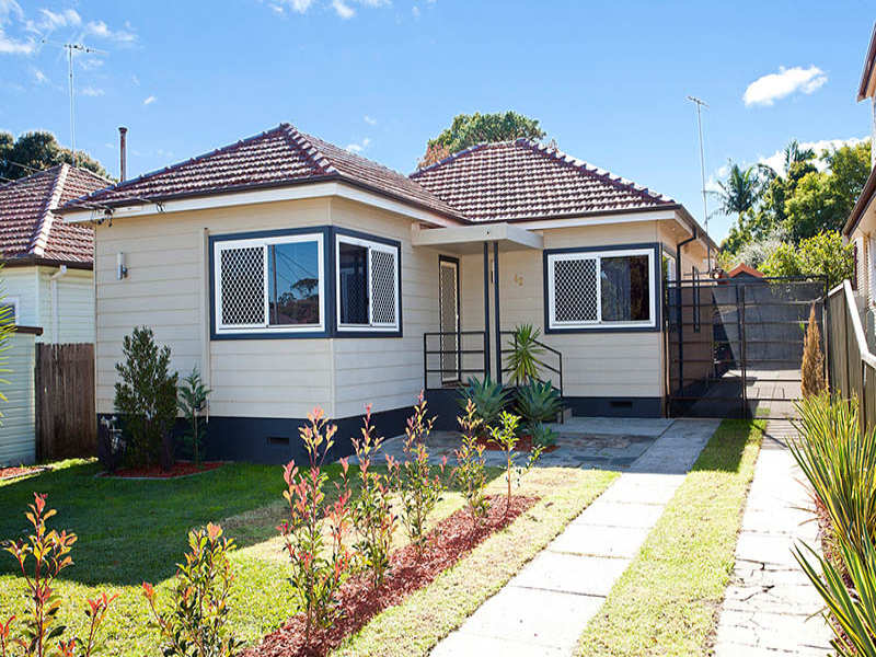 42 Morotai Avenue, Riverwood, NSW 2210 - realestate.com.au