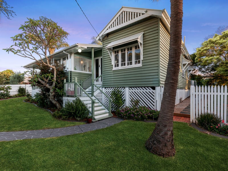 4 Lawrence Street, South Toowoomba, QLD 4350 - realestate.com.au