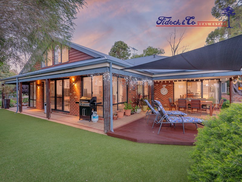 10 Country Club Avenue, Roleystone, WA 6111 - Property Details