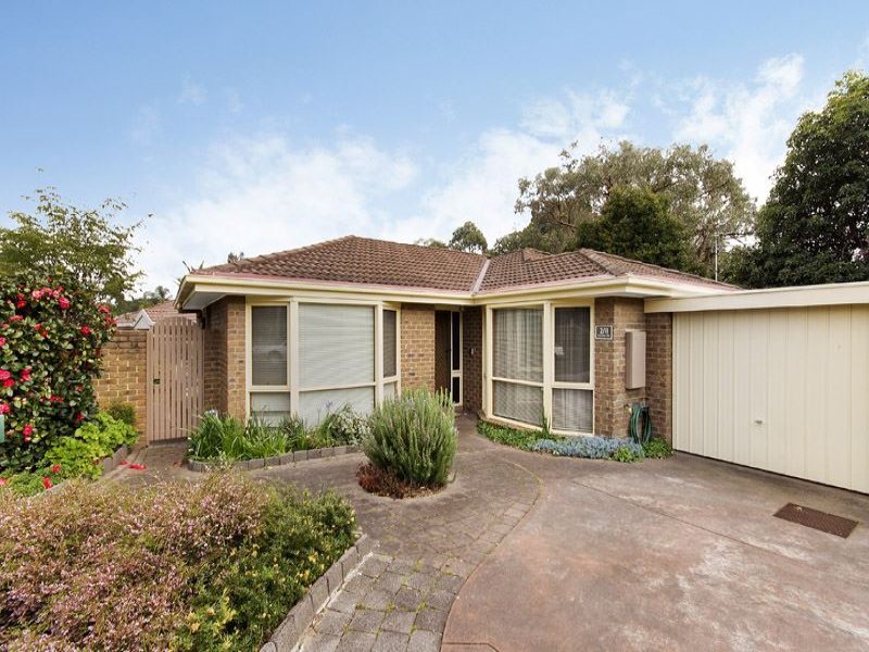 2/11 Carramar Avenue, Glen Waverley, VIC 3150 - realestate.com.au 2/11 Carramar Avenue, Glen Waverley, VIC 3150 - realestate.com.au