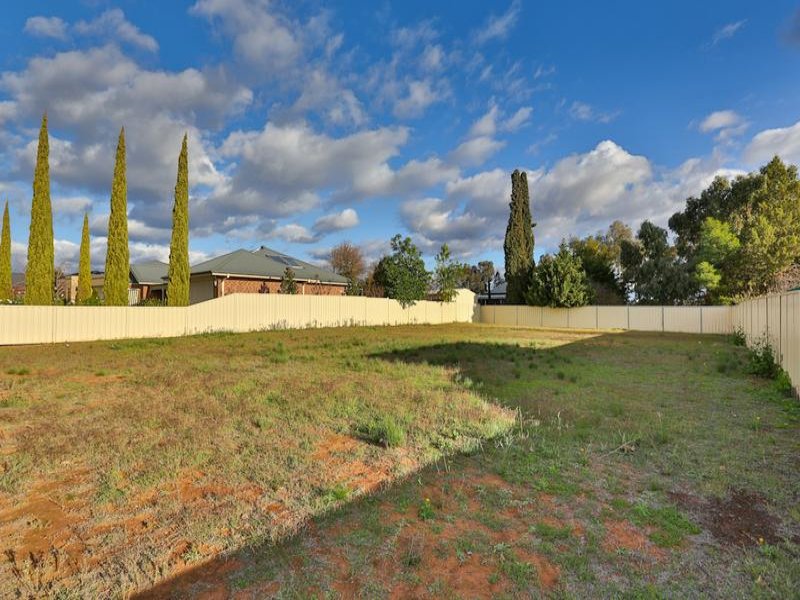 4 Tarrango Drive, Mildura, VIC 3500 - realestate.com.au