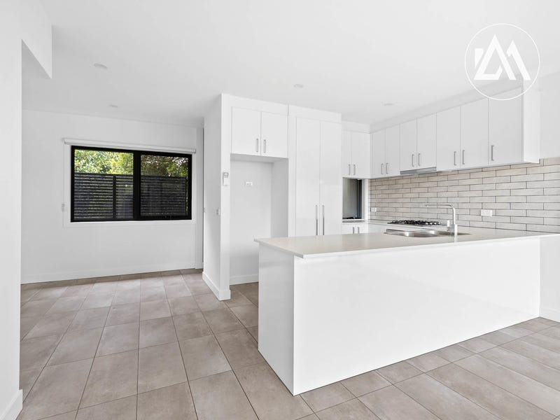 4/16 Mereweather Avenue, Frankston, Vic 3199 - Property Details